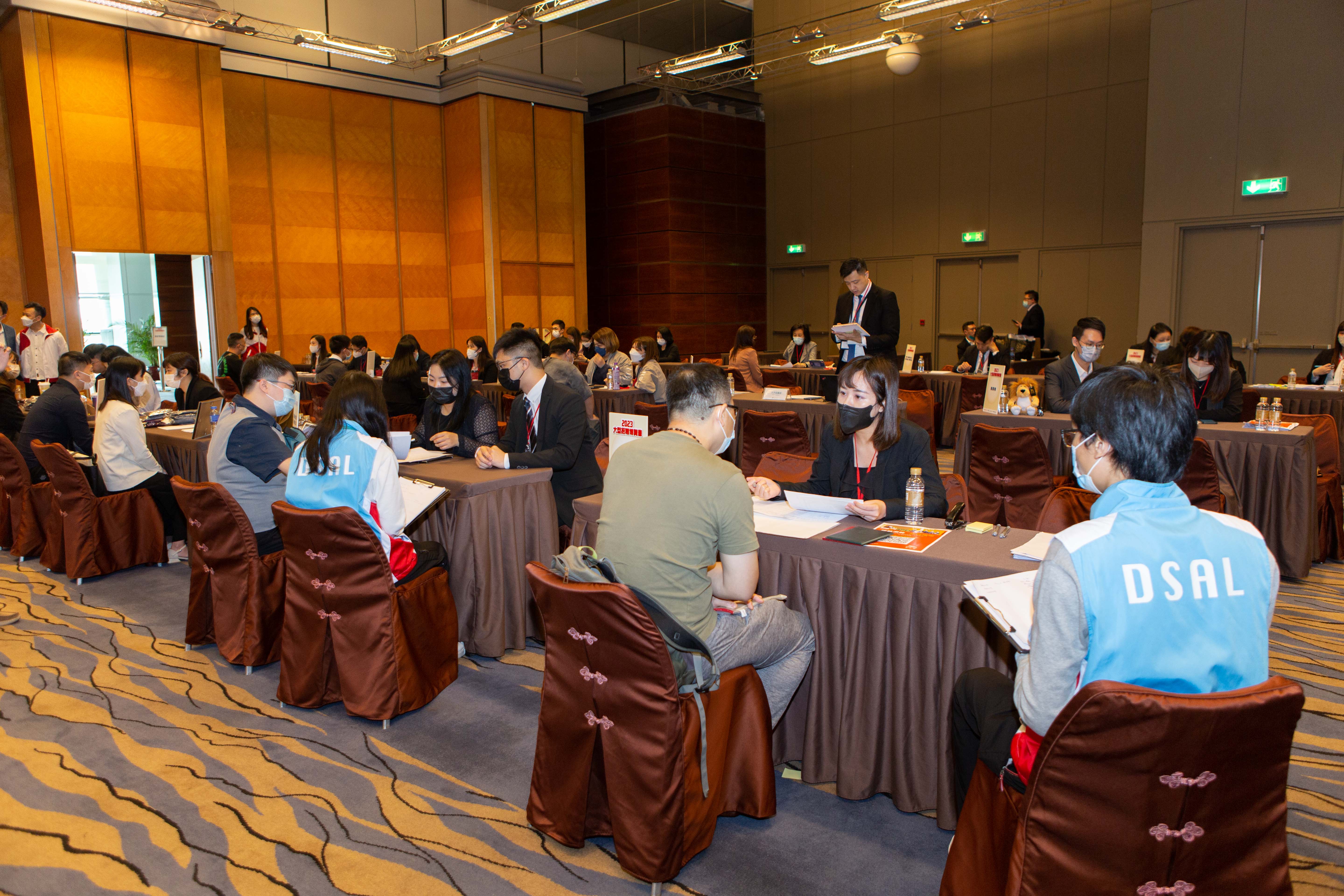 [新聞稿]勞工局與工聯11月13日及14日合辦大型招聘會 提供逾2000個空缺